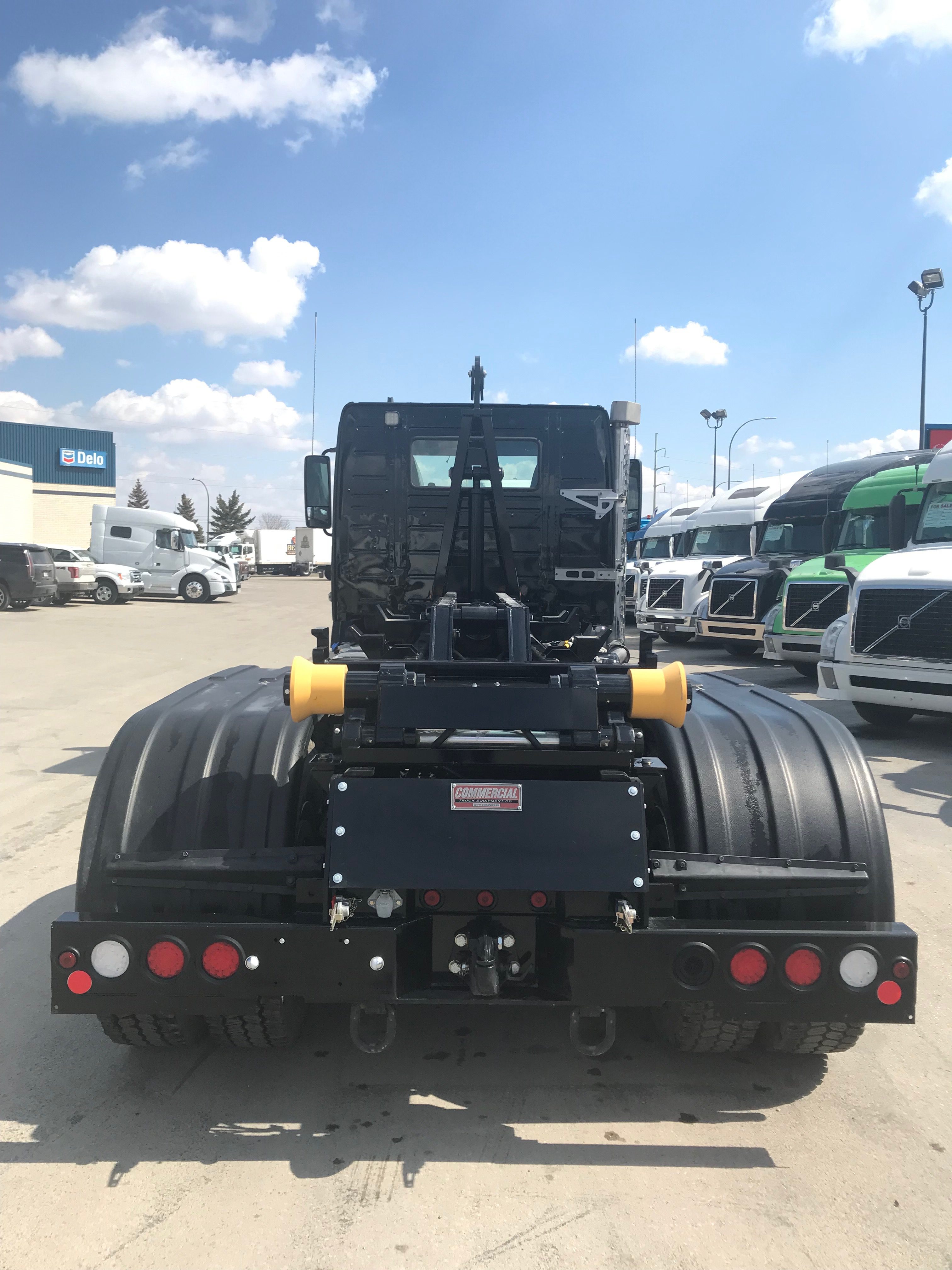 2019 VOLVO VHD64B300 (39188) – Beaver Truck Centre