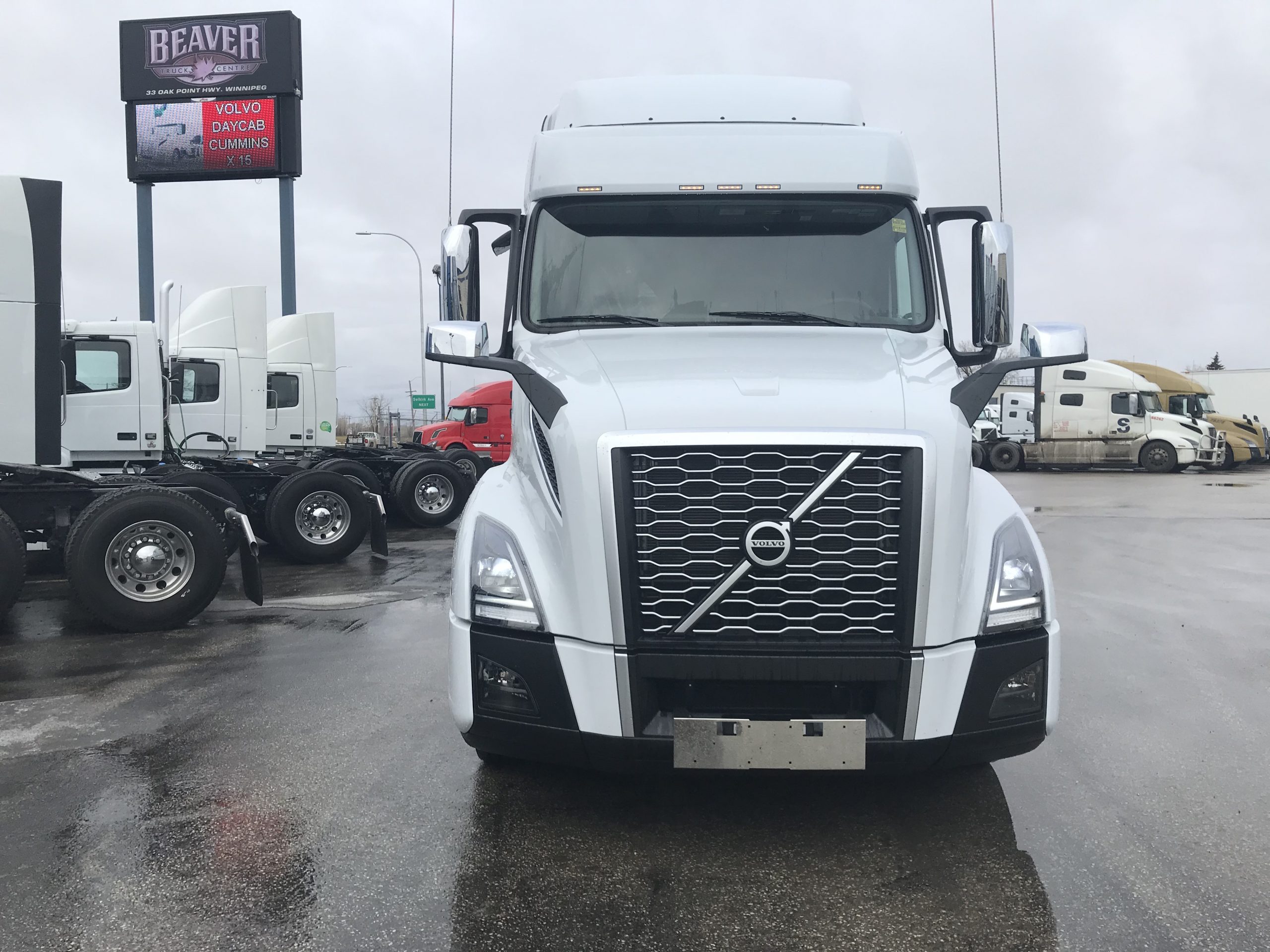 2020 VOLVO VNL64T740 CONVENTIONAL TRUCK WITH SLEEPER (40193) – Beaver ...