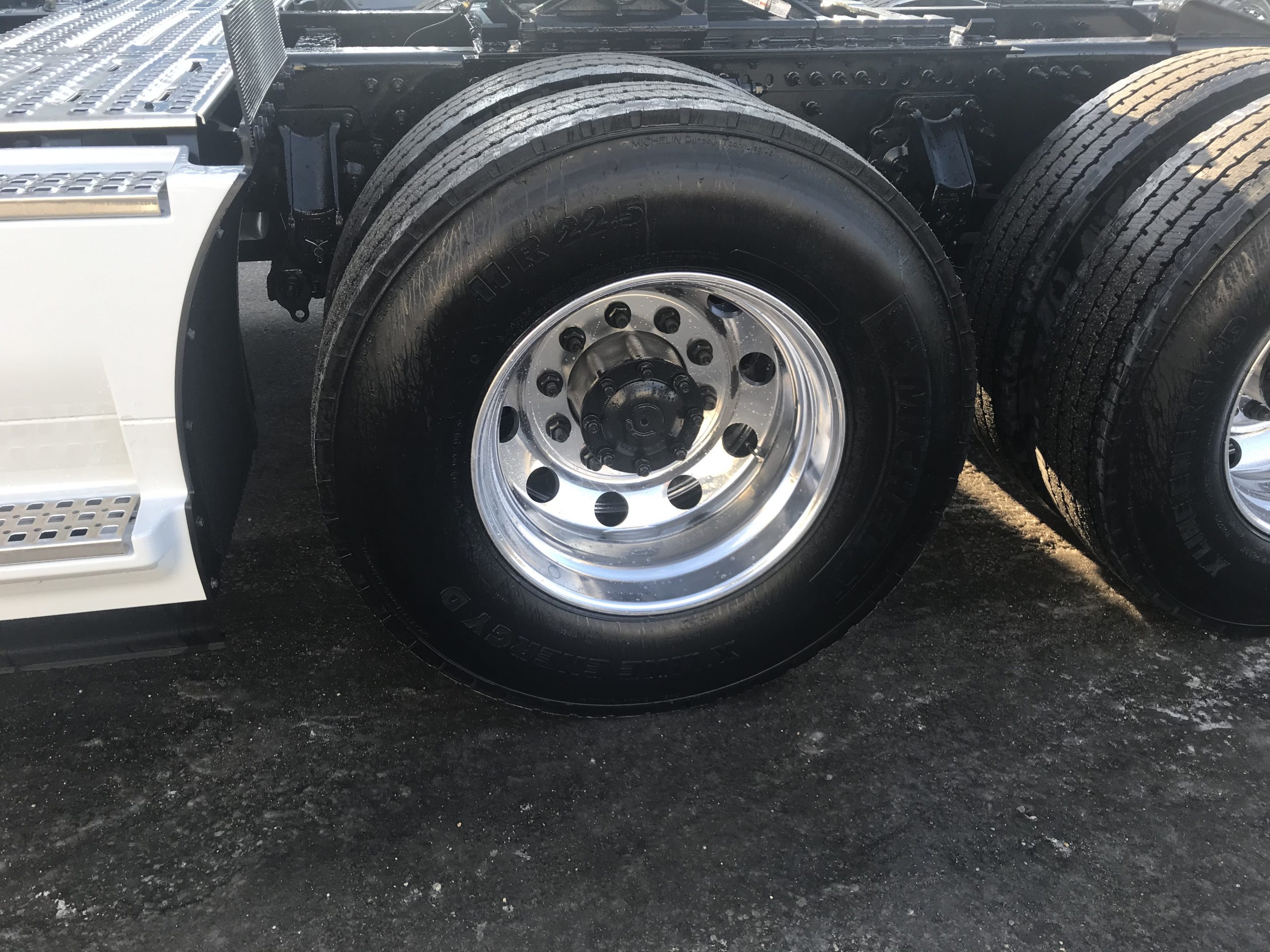 2020 VOLVO VNL64T760 CONVENTIONAL TRUCK WITH SLEEPER (40247) – Beaver ...